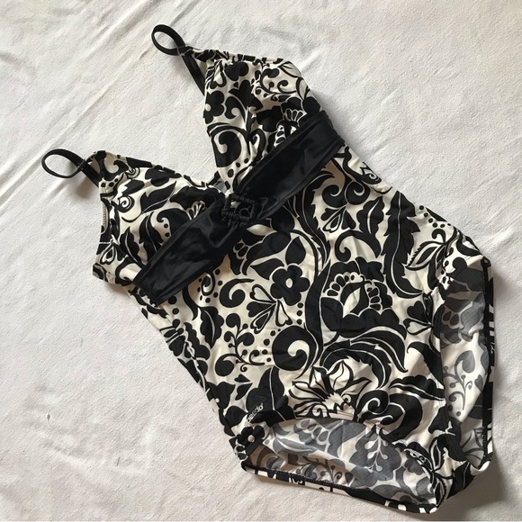 Speedo | Swim | Speedo One Piece Swimsuit 4 Black White Paisley Floral ...